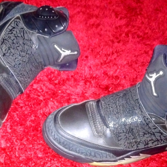 Jordan | Shoes | Jordan 5s Son Of Mars Black Metallic | Poshmark